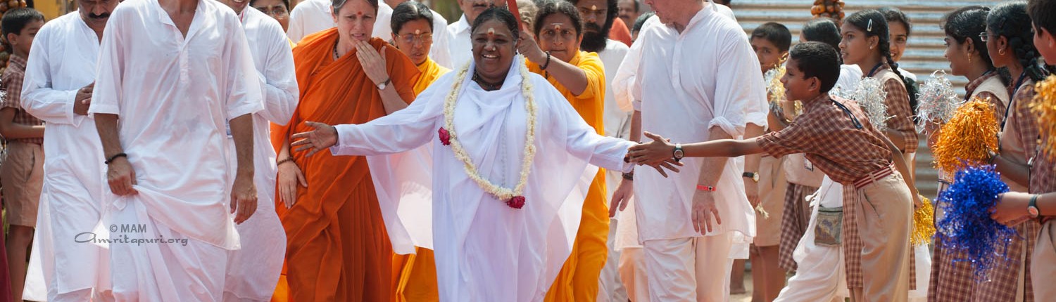 Amma - Amma, Mata Amritanandamayi Devi
